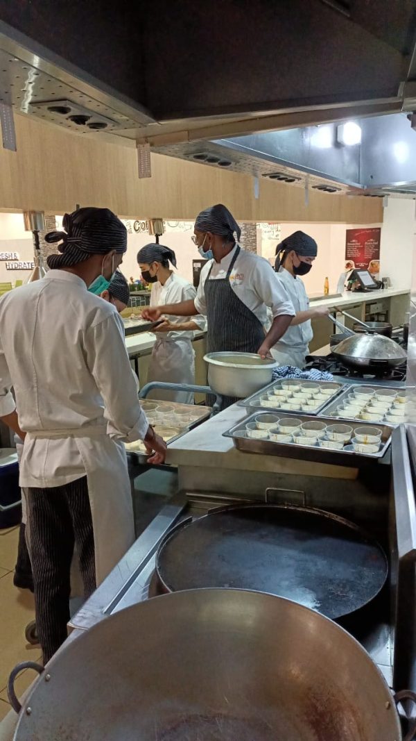 SOHOS Students Serve Up Lunch in INTI Young Chef Programme – INTI International University ...