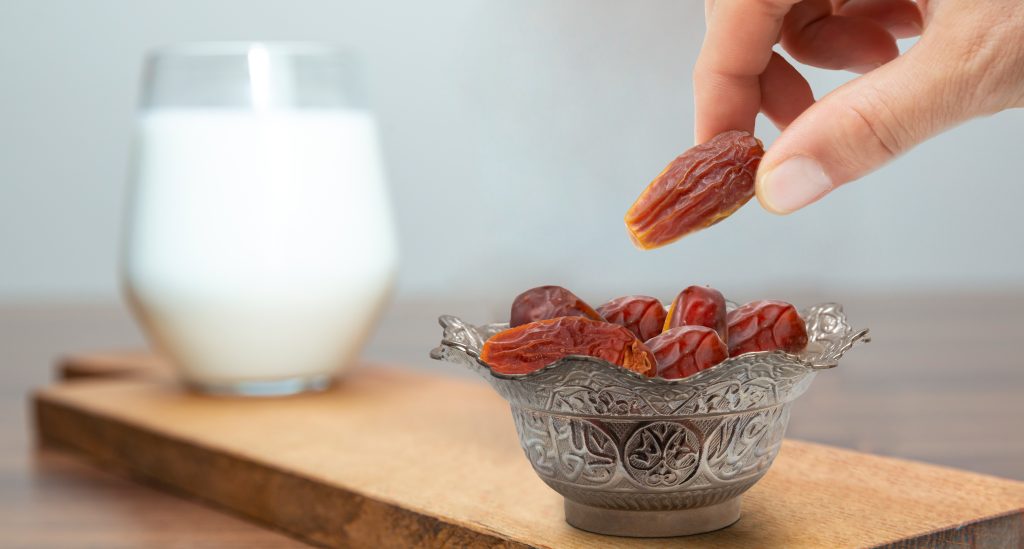 Revolutionizing Goat Milk Production: Date Pit Powder Enhances Quantity ...